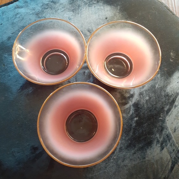blendo | Art | Exquisite Set Of Vtg Blendo Pink Gold Rim Glass 5 Bowls ...